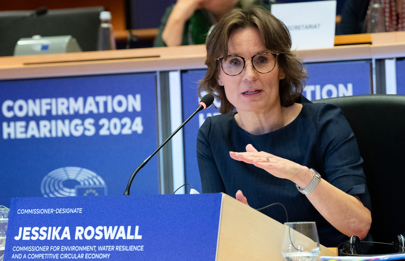 La designata Commissaria per l`ambiente Jessika Roswall vuole ...